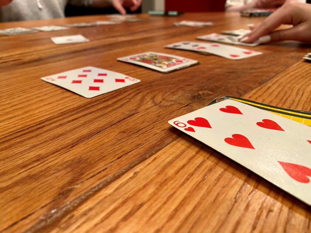 Règles du jeu de carte 8 américain pour jouer entre amis